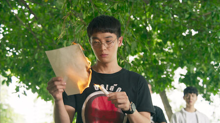 Watch Let's Fight Ghost | Netflix